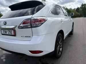 White Lexus RX 450h 2012 in Vilnius, with an engine capacity of 3.46 L and mileage of 263 thousand km for 14300 €, photo 12 on AUTOMOTO.COM.LV