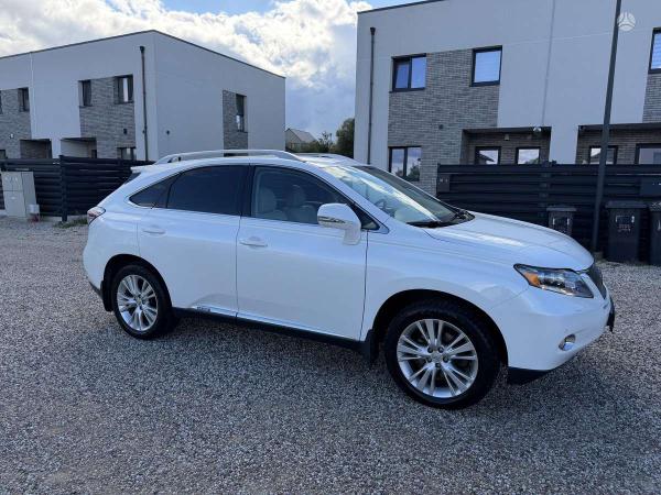 Balts Lexus RX 450h 2012 Viļņa, ar dzinēja tilpumu 3.46 L un nobraukumu 312 tūkst. km par 10200 €, foto 7 vietnē AUTOMOTO.COM.LV