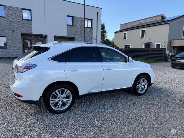 Balts Lexus RX 450h 2012 Viļņa, ar dzinēja tilpumu 3.46 L un nobraukumu 312 tūkst. km par 10200 €, foto 8 vietnē AUTOMOTO.COM.LV
