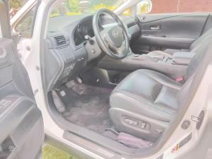 Balts Lexus RX 450h 2013 Alīta, ar dzinēja tilpumu 0.00 L un nobraukumu 257 tūkst. km par 14500 €, foto 10 vietnē AUTOMOTO.COM.LV