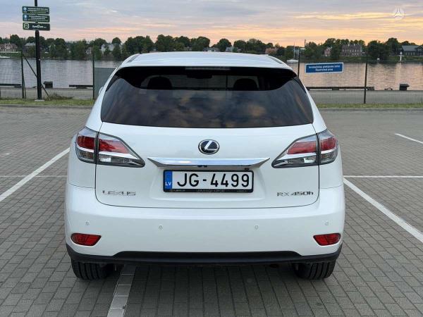 Balts Lexus RX 450h 2013 Rīga, ar dzinēja tilpumu 3.50 L un nobraukumu 145 tūkst. km par 16490 €, foto 6 vietnē AUTOMOTO.COM.LV