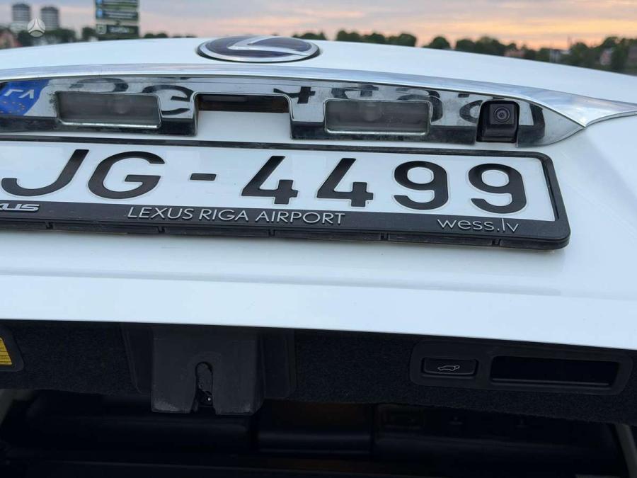 Balts Lexus RX 450h 2013 Rīga, ar dzinēja tilpumu 3.50 L un nobraukumu 145 tūkst. km par 16490 €, foto 16 vietnē AUTOMOTO.COM.LV