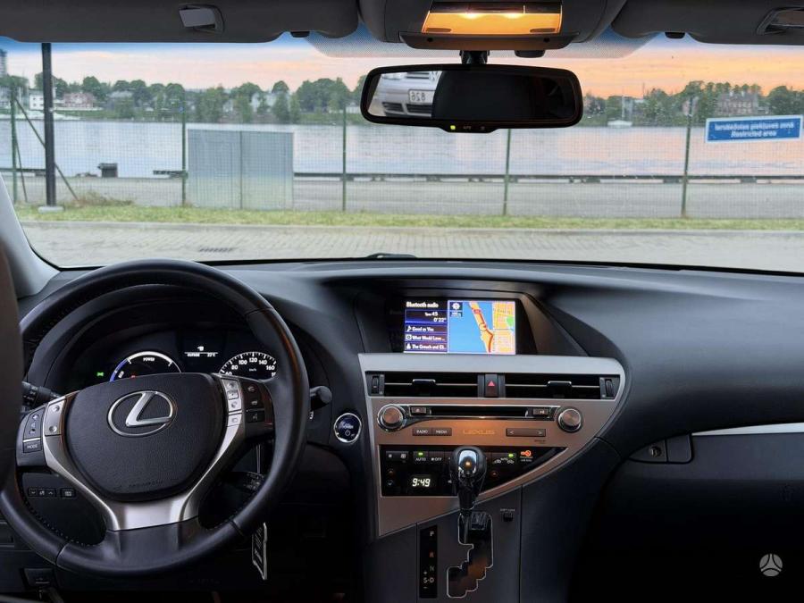 Balts Lexus RX 450h 2013 Rīga, ar dzinēja tilpumu 3.50 L un nobraukumu 145 tūkst. km par 16490 €, foto 21 vietnē AUTOMOTO.COM.LV