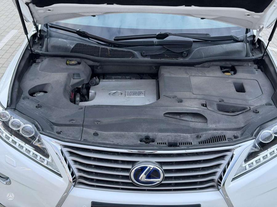 Balts Lexus RX 450h 2013 Rīga, ar dzinēja tilpumu 3.50 L un nobraukumu 145 tūkst. km par 16490 €, foto 24 vietnē AUTOMOTO.COM.LV