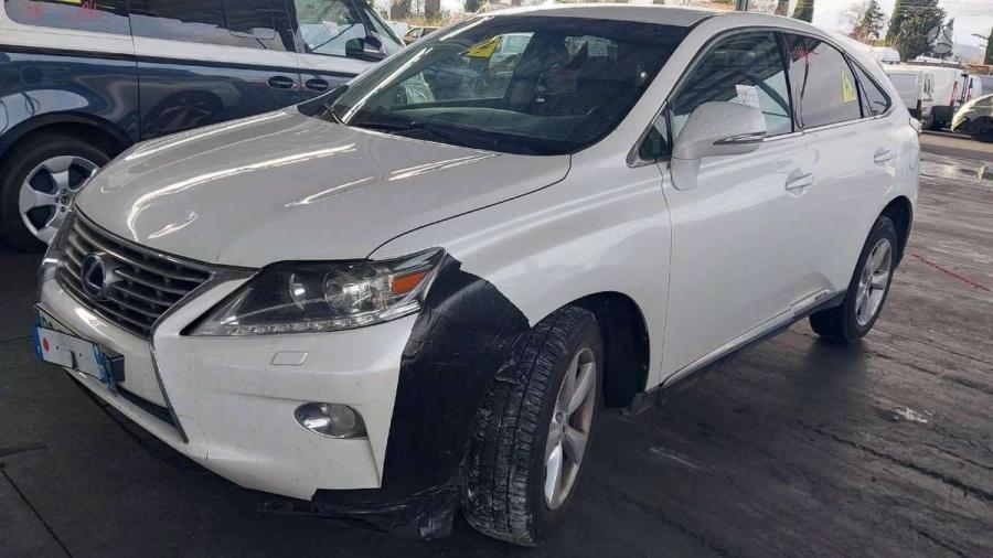 Balts Lexus RX 450h 2014 Kauņa, ar dzinēja tilpumu 3.46 L un nobraukumu 270 tūkst. km par 10700 €, foto 3 vietnē AUTOMOTO.COM.LV
