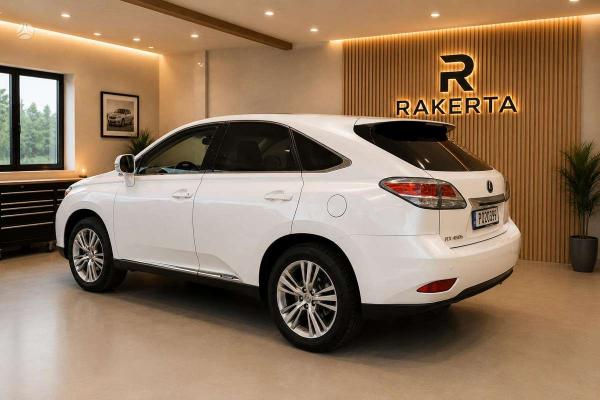 White Lexus RX 450h 2015 in Vilnius, with an engine capacity of 3.46 L and mileage of 170 thousand km for 19800 €, photo 3 on AUTOMOTO.COM.LV