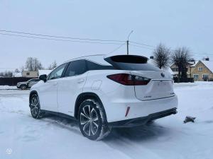 White Lexus RX 450h 2016 in Siauliai, with an engine capacity of 0.00 L and mileage of 193 thousand km for 24950 €, photo 3 on AUTOMOTO.COM.LV