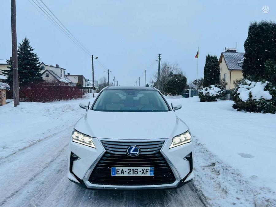 White Lexus RX 450h 2016 in Vilnius, with an engine capacity of 3.46 L and mileage of 184 thousand km for 24800 €, photo 7 on AUTOMOTO.COM.LV