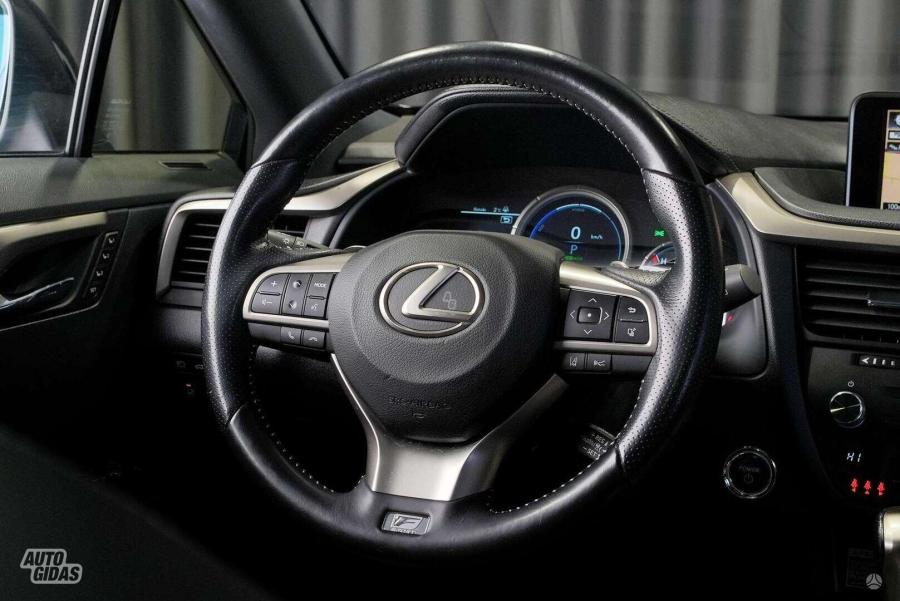 White Lexus RX 450h 2016 in Marijampole, with an engine capacity of 3.50 L and mileage of 103 thousand km for 32250 €, photo 19 on AUTOMOTO.COM.LV
