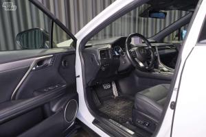 White Lexus RX 450h 2016 in Marijampole, with an engine capacity of 3.50 L and mileage of 103 thousand km for 32250 €, photo 24 on AUTOMOTO.COM.LV