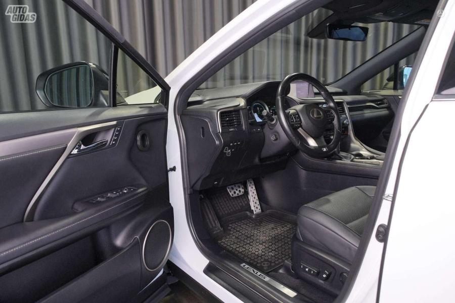 White Lexus RX 450h 2016 in Marijampole, with an engine capacity of 3.50 L and mileage of 103 thousand km for 32250 €, photo 24 on AUTOMOTO.COM.LV