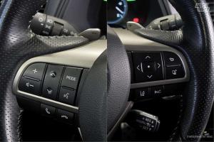 White Lexus RX 450h 2016 in Marijampole, with an engine capacity of 3.50 L and mileage of 103 thousand km for 32250 €, photo 28 on AUTOMOTO.COM.LV
