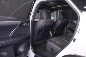 White Lexus RX 450h 2016 in Marijampole, with an engine capacity of 3.50 L and mileage of 103 thousand km for 32250 €, photo 33 on AUTOMOTO.COM.LV