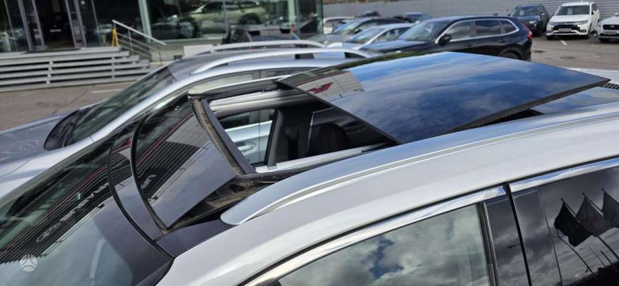 White Lexus RX 450h 2016 in Vilnius, with an engine capacity of 3.46 L and mileage of 119 thousand km for 31480 €, photo 20 on AUTOMOTO.COM.LV