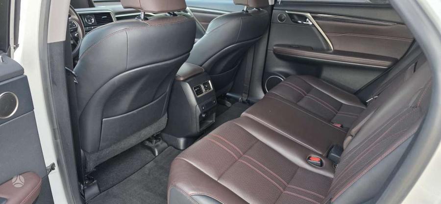 White Lexus RX 450h 2016 in Vilnius, with an engine capacity of 3.46 L and mileage of 119 thousand km for 31480 €, photo 31 on AUTOMOTO.COM.LV