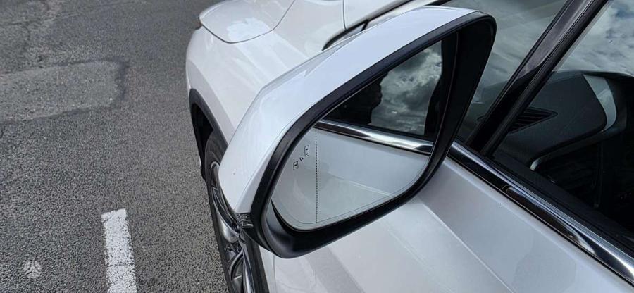 White Lexus RX 450h 2016 in Vilnius, with an engine capacity of 3.46 L and mileage of 119 thousand km for 31480 €, photo 36 on AUTOMOTO.COM.LV