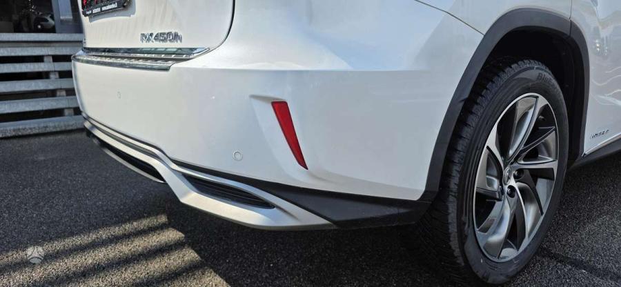 White Lexus RX 450h 2016 in Vilnius, with an engine capacity of 3.46 L and mileage of 119 thousand km for 31480 €, photo 39 on AUTOMOTO.COM.LV