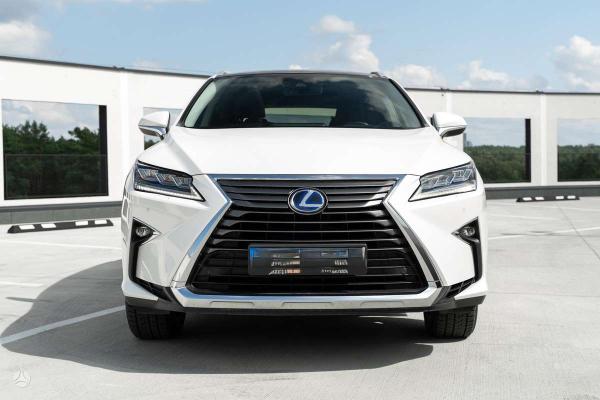 White Lexus RX 450h 2016 in Vilnius, with an engine capacity of 3.46 L and mileage of 191 thousand km for 25200 €, photo 3 on AUTOMOTO.COM.LV