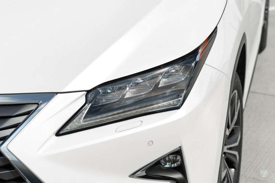 Balts Lexus RX 450h 2016 Viļņa, ar dzinēja tilpumu 3.46 L un nobraukumu 191 tūkst. km par 25200 €, foto 6 vietnē AUTOMOTO.COM.LV