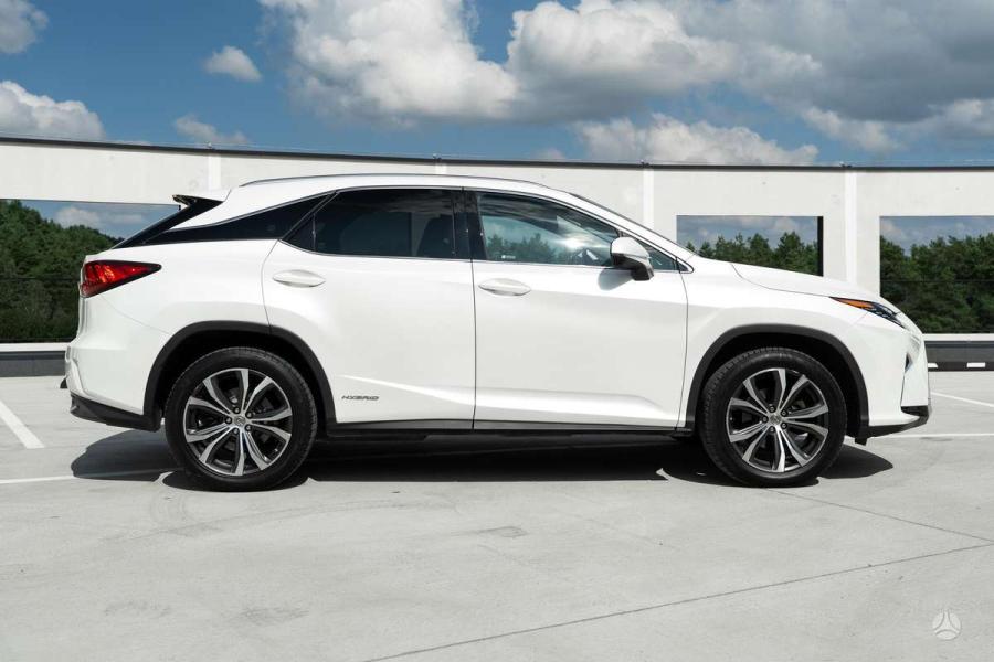 Balts Lexus RX 450h 2016 Viļņa, ar dzinēja tilpumu 3.46 L un nobraukumu 191 tūkst. km par 25200 €, foto 8 vietnē AUTOMOTO.COM.LV