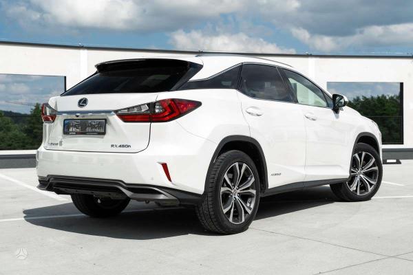 White Lexus RX 450h 2016 in Vilnius, with an engine capacity of 3.46 L and mileage of 191 thousand km for 25200 €, photo 9 on AUTOMOTO.COM.LV