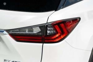 Balts Lexus RX 450h 2016 Viļņa, ar dzinēja tilpumu 3.46 L un nobraukumu 191 tūkst. km par 25200 €, foto 12 vietnē AUTOMOTO.COM.LV