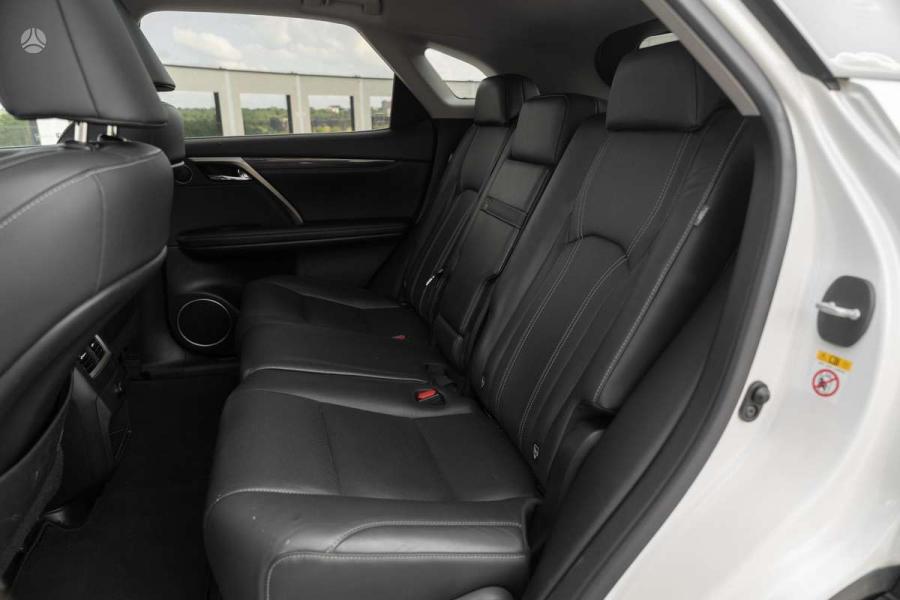 Balts Lexus RX 450h 2016 Viļņa, ar dzinēja tilpumu 3.46 L un nobraukumu 191 tūkst. km par 25200 €, foto 19 vietnē AUTOMOTO.COM.LV