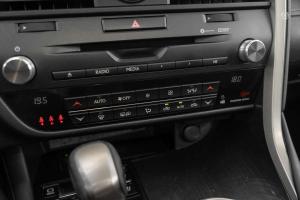 Balts Lexus RX 450h 2016 Viļņa, ar dzinēja tilpumu 3.46 L un nobraukumu 191 tūkst. km par 25200 €, foto 22 vietnē AUTOMOTO.COM.LV