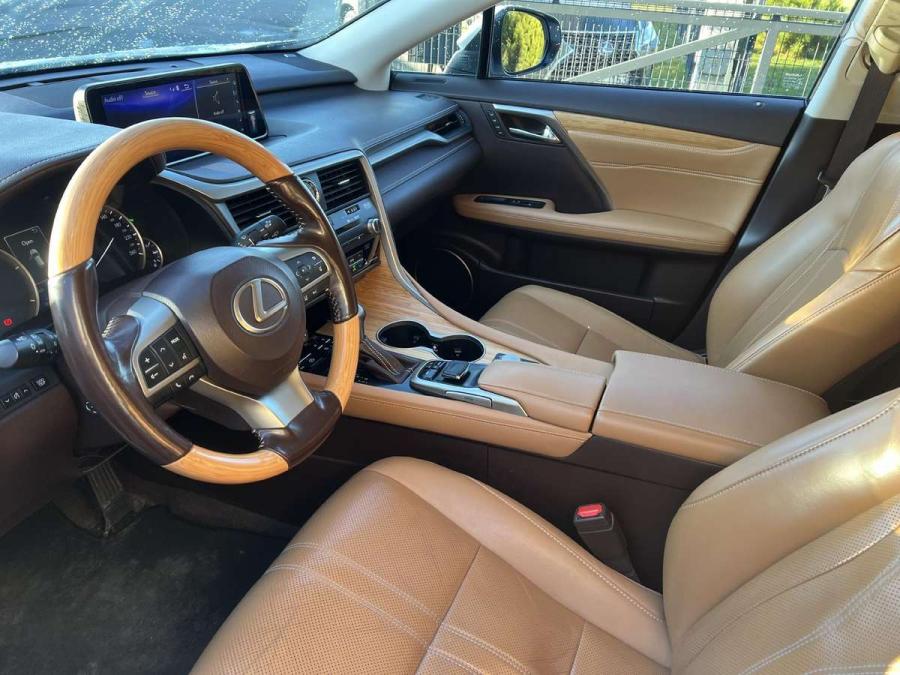 Balts Lexus RX 450h 2017 Kauņa, ar dzinēja tilpumu 3.46 L un nobraukumu 299 tūkst. km par 27500 €, foto 8 vietnē AUTOMOTO.COM.LV
