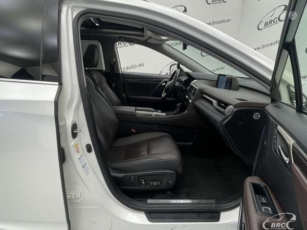 White Lexus RX 450h 2017 in Vilnius, with an engine capacity of 3.46 L and mileage of 133 thousand km for 30900 €, photo 5 on AUTOMOTO.COM.LV