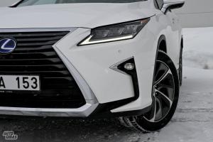 White Lexus RX 450h 2017 in Kretinga, with an engine capacity of 3.50 L and mileage of 300 thousand km for 21999 €, photo 5 on AUTOMOTO.COM.LV
