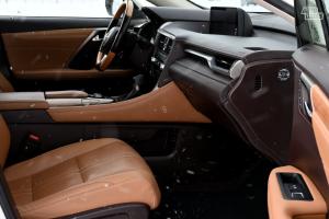 White Lexus RX 450h 2017 in Kretinga, with an engine capacity of 3.50 L and mileage of 300 thousand km for 21999 €, photo 22 on AUTOMOTO.COM.LV