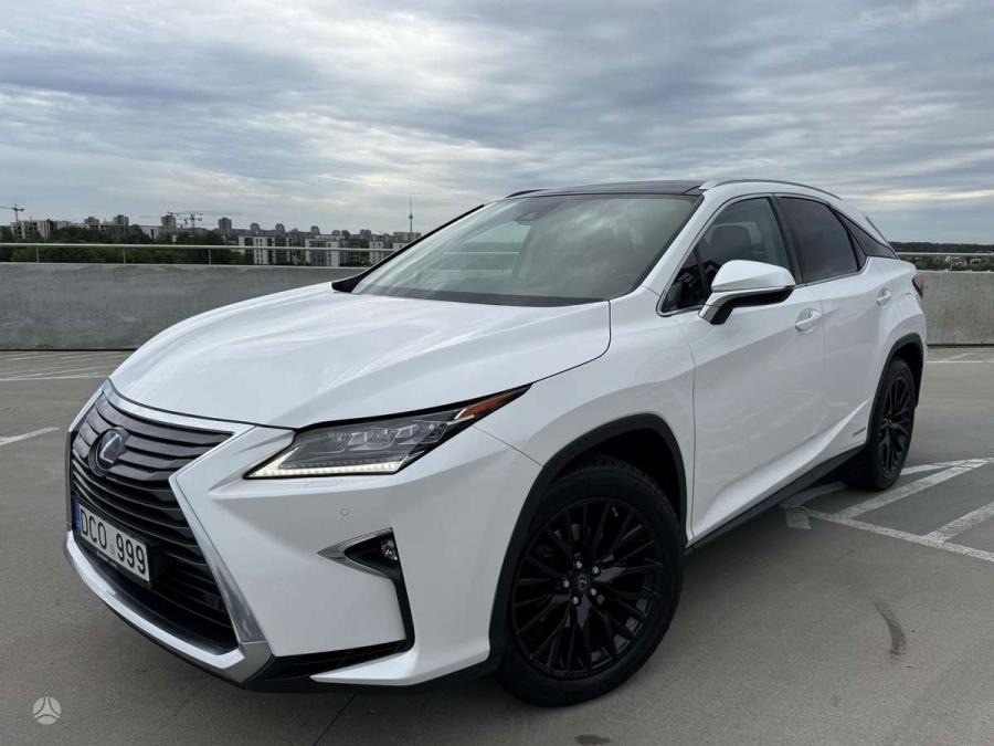 White Lexus RX 450h 2017 in Vilnius, with an engine capacity of 3.46 L and mileage of 93 thousand km for 30300 €, photo 1 on AUTOMOTO.COM.LV