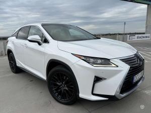 White Lexus RX 450h 2017 in Vilnius, with an engine capacity of 3.46 L and mileage of 93 thousand km for 30300 €, photo 3 on AUTOMOTO.COM.LV
