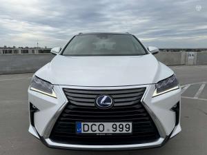 White Lexus RX 450h 2017 in Vilnius, with an engine capacity of 3.46 L and mileage of 93 thousand km for 30300 €, photo 4 on AUTOMOTO.COM.LV