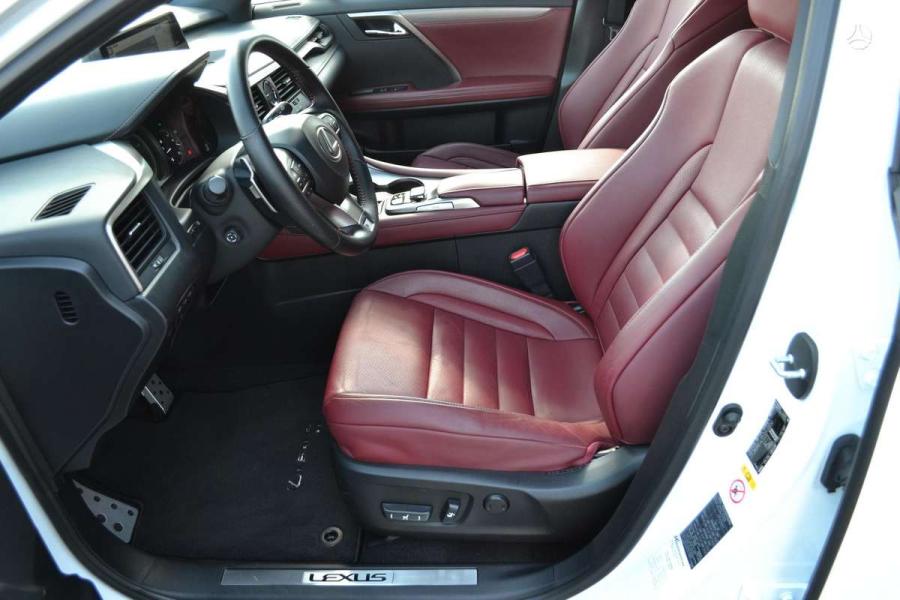 White Lexus RX 450h 2017 in Vilnius, with an engine capacity of 3.46 L and mileage of 154 thousand km for 31000 €, photo 13 on AUTOMOTO.COM.LV