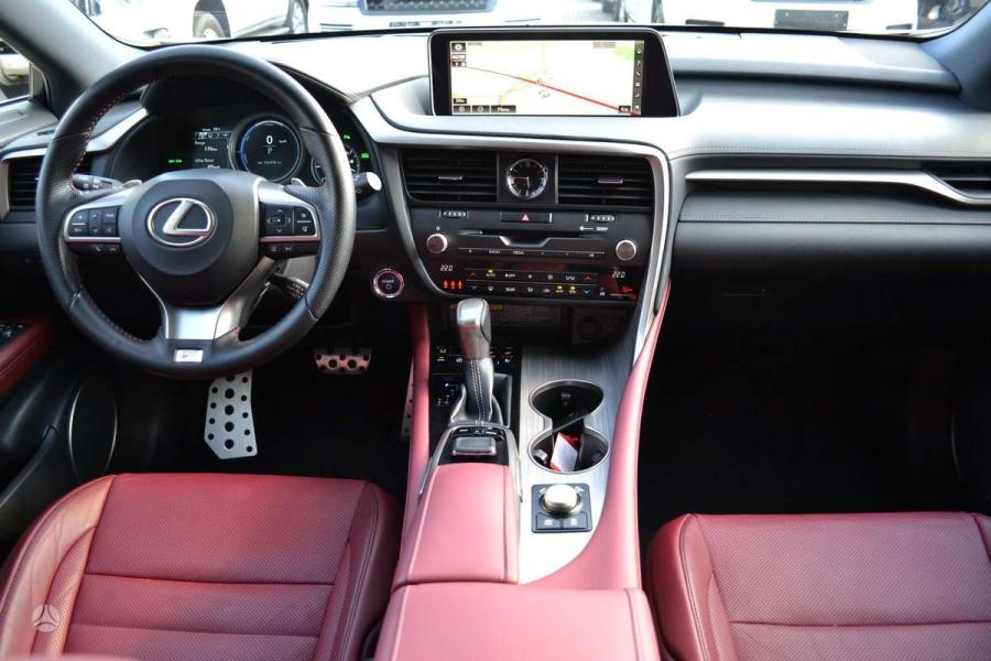 White Lexus RX 450h 2017 in Vilnius, with an engine capacity of 3.46 L and mileage of 154 thousand km for 31000 €, photo 14 on AUTOMOTO.COM.LV