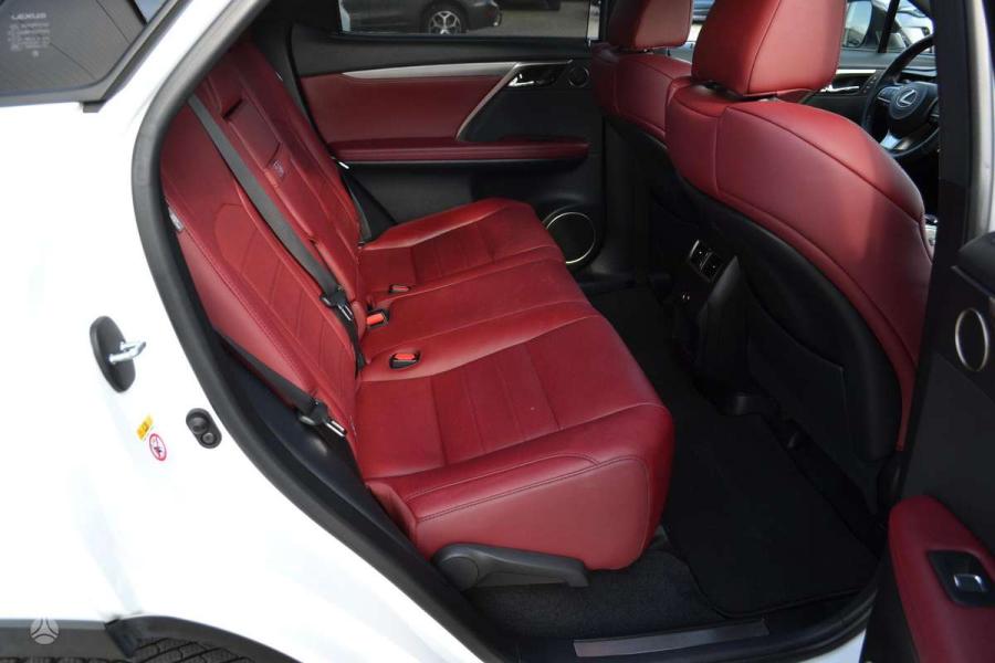 White Lexus RX 450h 2017 in Vilnius, with an engine capacity of 3.46 L and mileage of 154 thousand km for 31000 €, photo 22 on AUTOMOTO.COM.LV