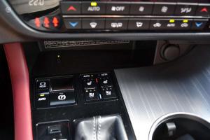 White Lexus RX 450h 2017 in Vilnius, with an engine capacity of 3.46 L and mileage of 154 thousand km for 31000 €, photo 23 on AUTOMOTO.COM.LV