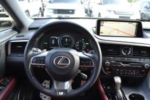 White Lexus RX 450h 2017 in Vilnius, with an engine capacity of 3.46 L and mileage of 154 thousand km for 31000 €, photo 24 on AUTOMOTO.COM.LV