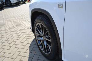 White Lexus RX 450h 2017 in Vilnius, with an engine capacity of 3.46 L and mileage of 154 thousand km for 31000 €, photo 28 on AUTOMOTO.COM.LV