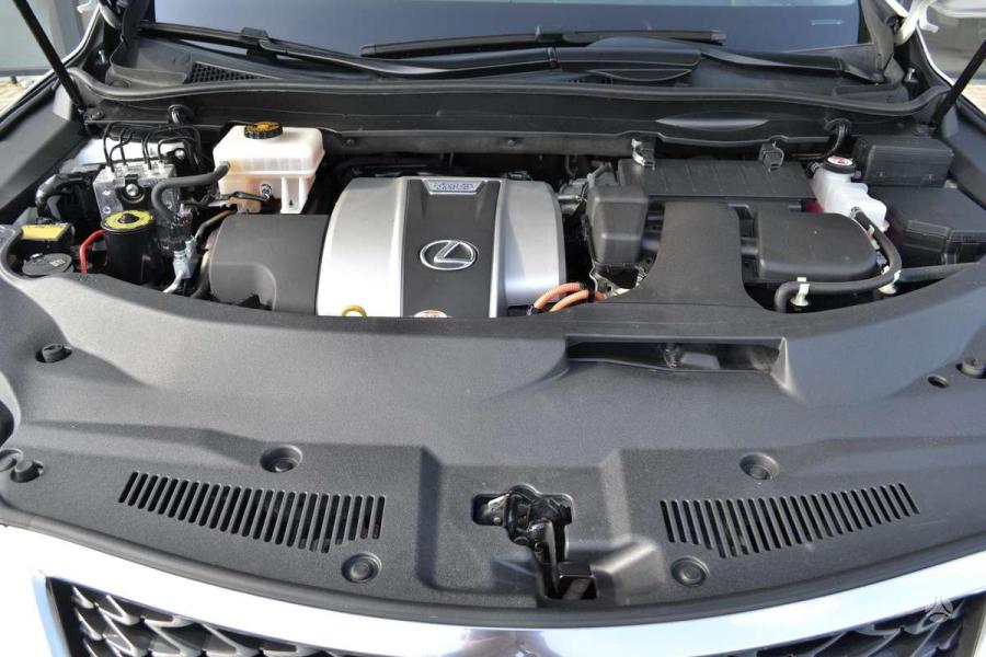 White Lexus RX 450h 2017 in Vilnius, with an engine capacity of 3.46 L and mileage of 154 thousand km for 31000 €, photo 30 on AUTOMOTO.COM.LV
