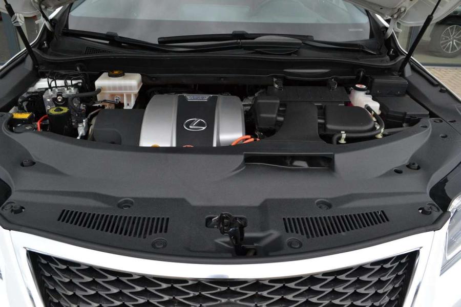 Balts Lexus RX 450h 2017 Viļņa, ar dzinēja tilpumu 3.46 L un nobraukumu 154 tūkst. km par 31000 €, foto 23 vietnē AUTOMOTO.COM.LV