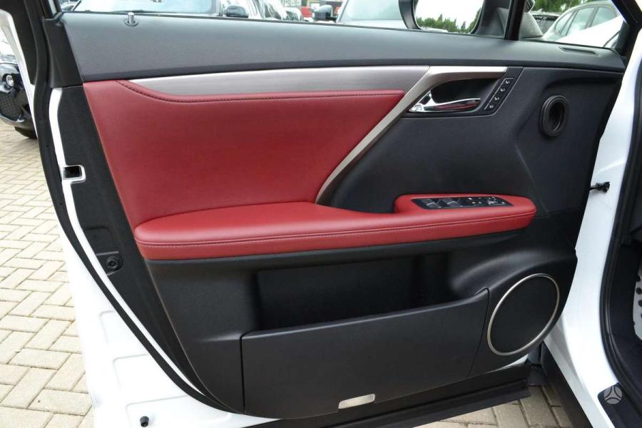 Balts Lexus RX 450h 2017 Viļņa, ar dzinēja tilpumu 3.46 L un nobraukumu 154 tūkst. km par 31000 €, foto 27 vietnē AUTOMOTO.COM.LV