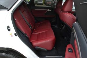 Balts Lexus RX 450h 2017 Viļņa, ar dzinēja tilpumu 3.46 L un nobraukumu 154 tūkst. km par 31000 €, foto 39 vietnē AUTOMOTO.COM.LV
