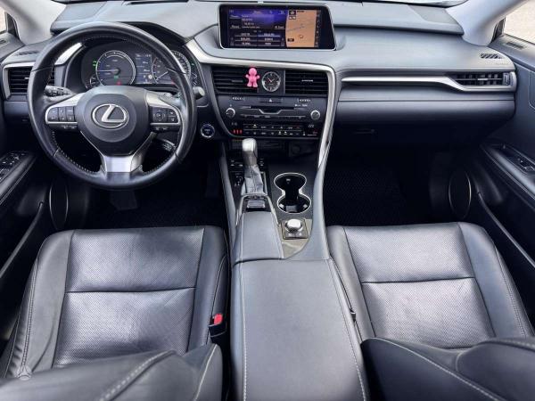 Balts Lexus RX 450h 2017 Viļņa, ar dzinēja tilpumu 3.50 L un nobraukumu 93 tūkst. km par 29950 €, foto 7 vietnē AUTOMOTO.COM.LV