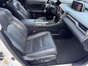Balts Lexus RX 450h 2017 Viļņa, ar dzinēja tilpumu 3.50 L un nobraukumu 93 tūkst. km par 29950 €, foto 9 vietnē AUTOMOTO.COM.LV