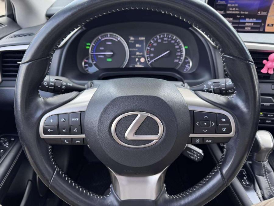 Balts Lexus RX 450h 2017 Viļņa, ar dzinēja tilpumu 3.50 L un nobraukumu 93 tūkst. km par 29950 €, foto 15 vietnē AUTOMOTO.COM.LV