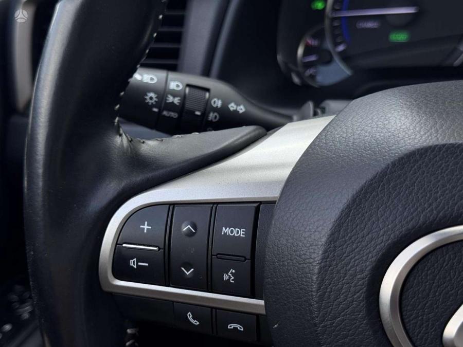 Balts Lexus RX 450h 2017 Viļņa, ar dzinēja tilpumu 3.50 L un nobraukumu 93 tūkst. km par 29950 €, foto 19 vietnē AUTOMOTO.COM.LV