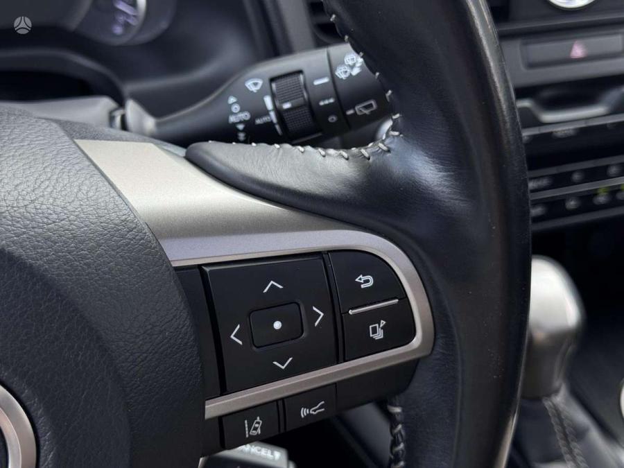 Balts Lexus RX 450h 2017 Viļņa, ar dzinēja tilpumu 3.50 L un nobraukumu 93 tūkst. km par 29950 €, foto 20 vietnē AUTOMOTO.COM.LV